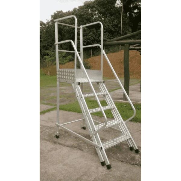 Escada Plataforma Trepadeira Super Star – Modelo NR 12 - Super Escadas